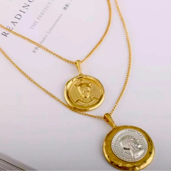 Accessories | Nib Double Coin Necklace Beautiful | Poshmark